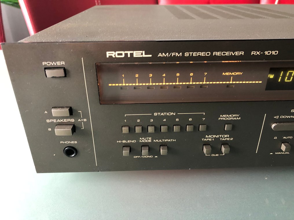 Rotel - RX 1010 Solid state stereo receiver - Catawiki