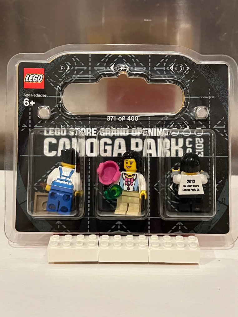 Lego - GRAND OPENING - LEGO BRAND STORE GRAND OPENING SET - UBER RARE ...