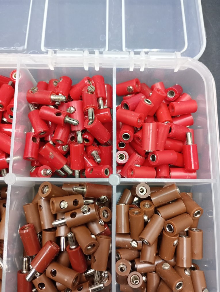 Märklin H0 - Model train attachment (707) - 700 plugs and sockets, wire ...