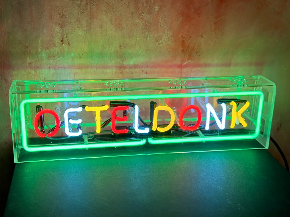 Neon light sign (1) - Glass, Plastic - Catawiki