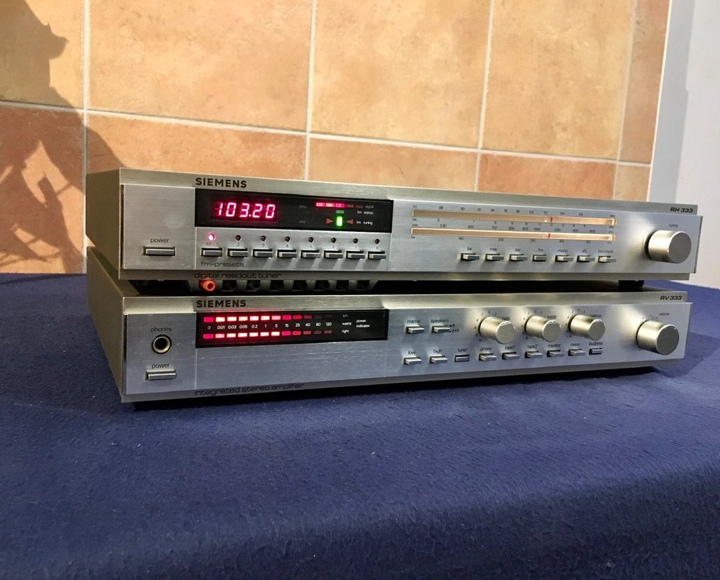 Siemens - RV-333 & RH-333 Solid state stereo versterker - Catawiki