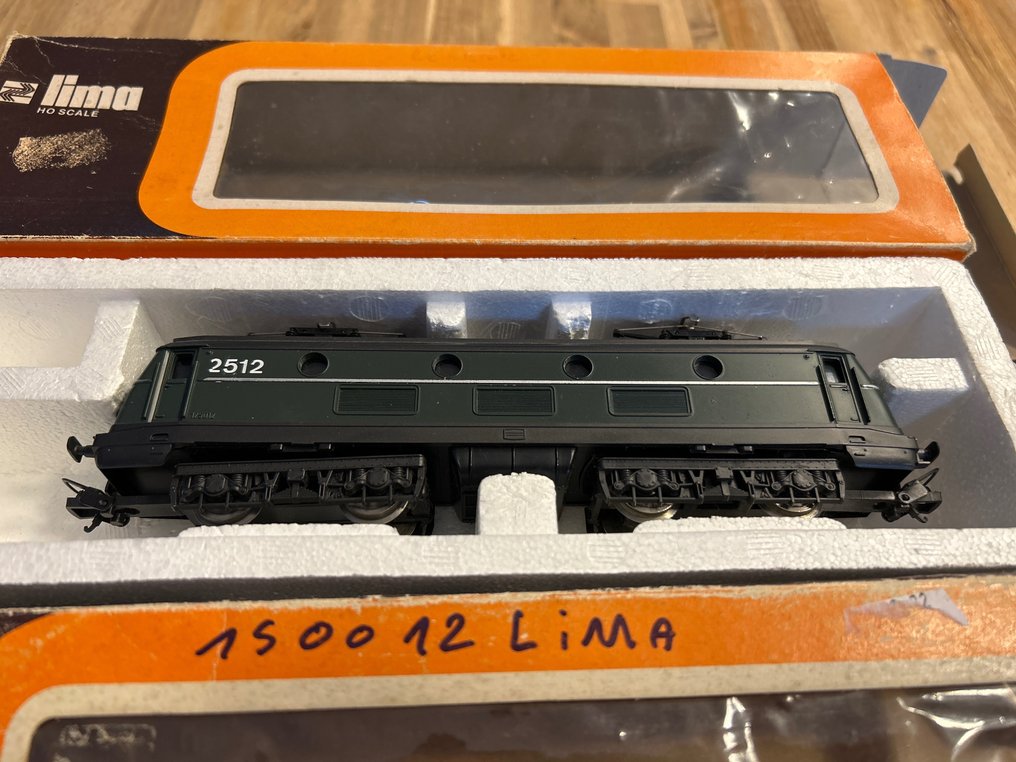 Lima H0 - Model train locomotive (2) - Series 25 and 150 - NMBS - Catawiki