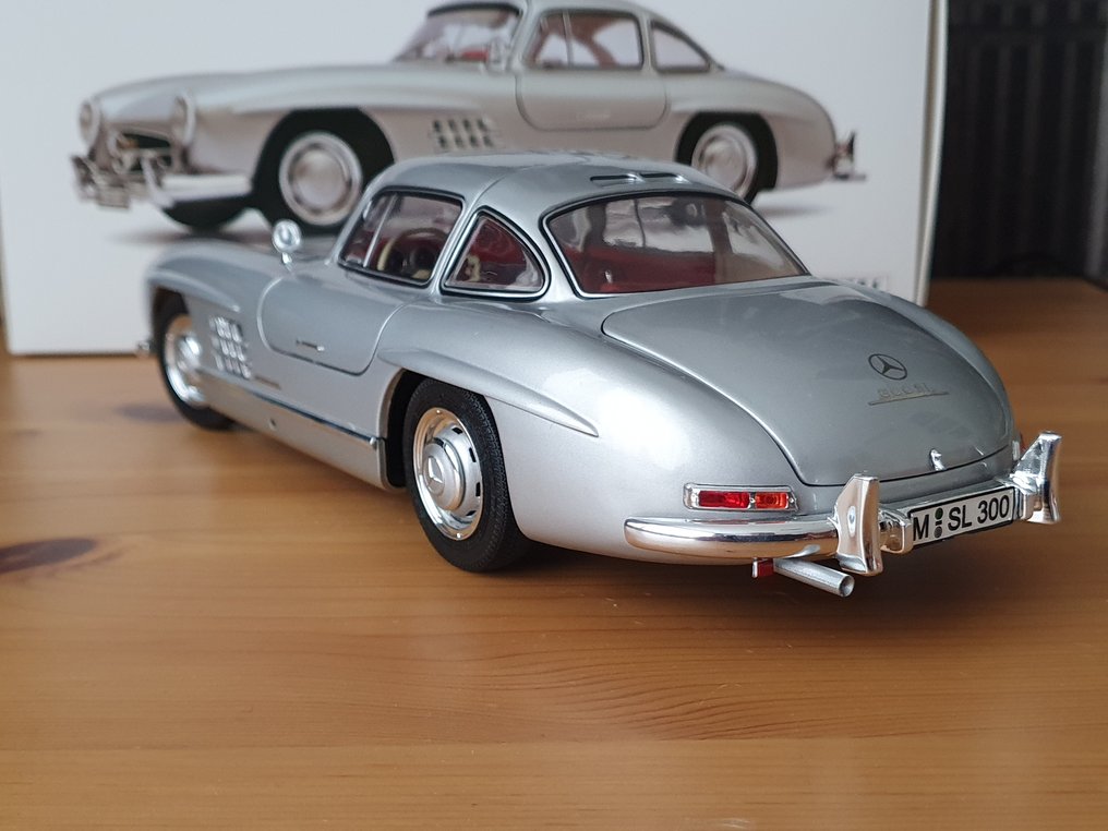 Schuco 1:18 - 1 - Modelauto - Mercedes-Benz 300 SL Gullwing - Catawiki