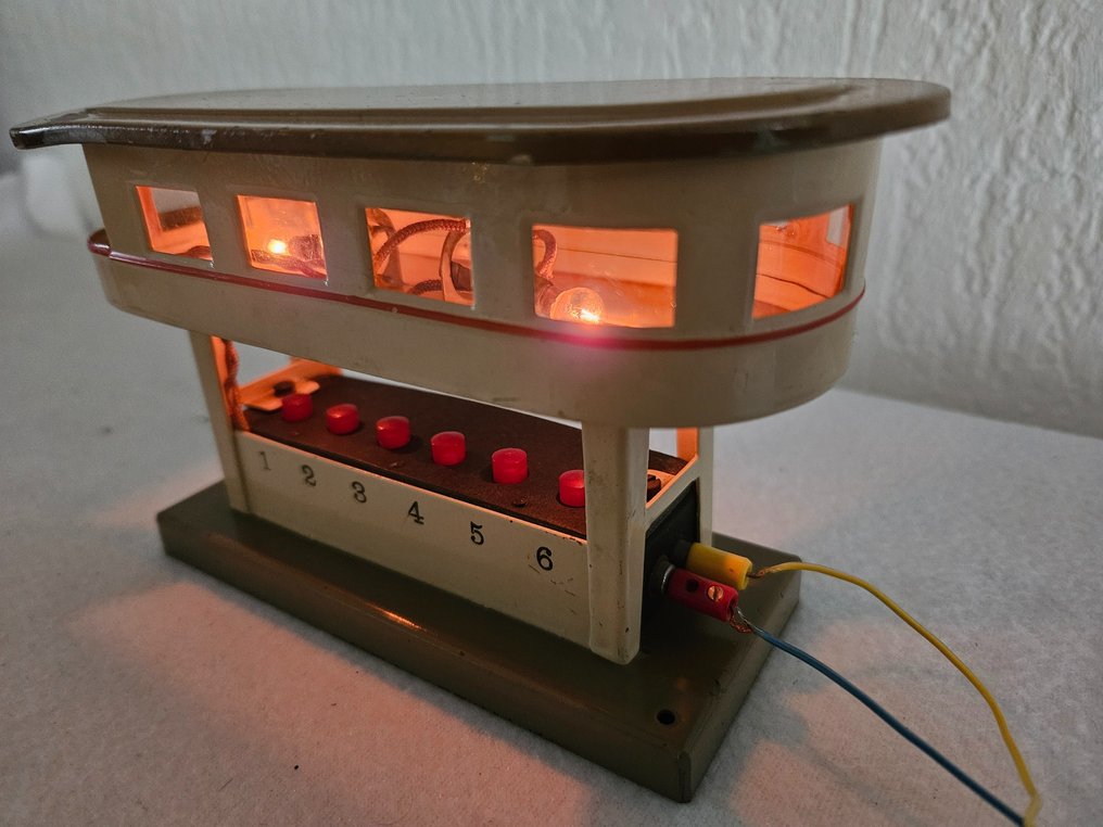 Märklin 00, H0 - 473-6 - Model train attachment (1) - Signal box with 6 ...