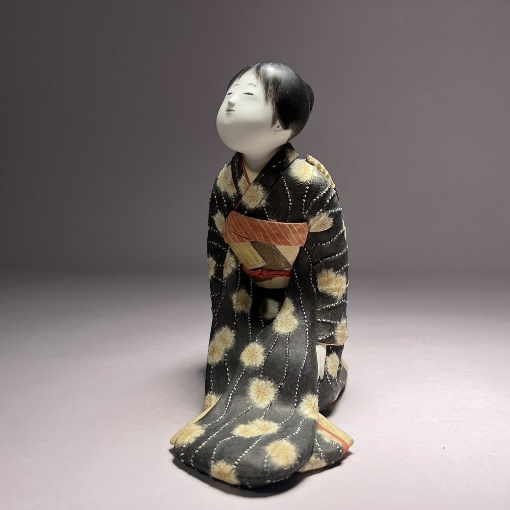 Beautiful Japanese Shiso Doll 紙塑人形 paper-mache doll, titled "Kajitsu 佳日 ...