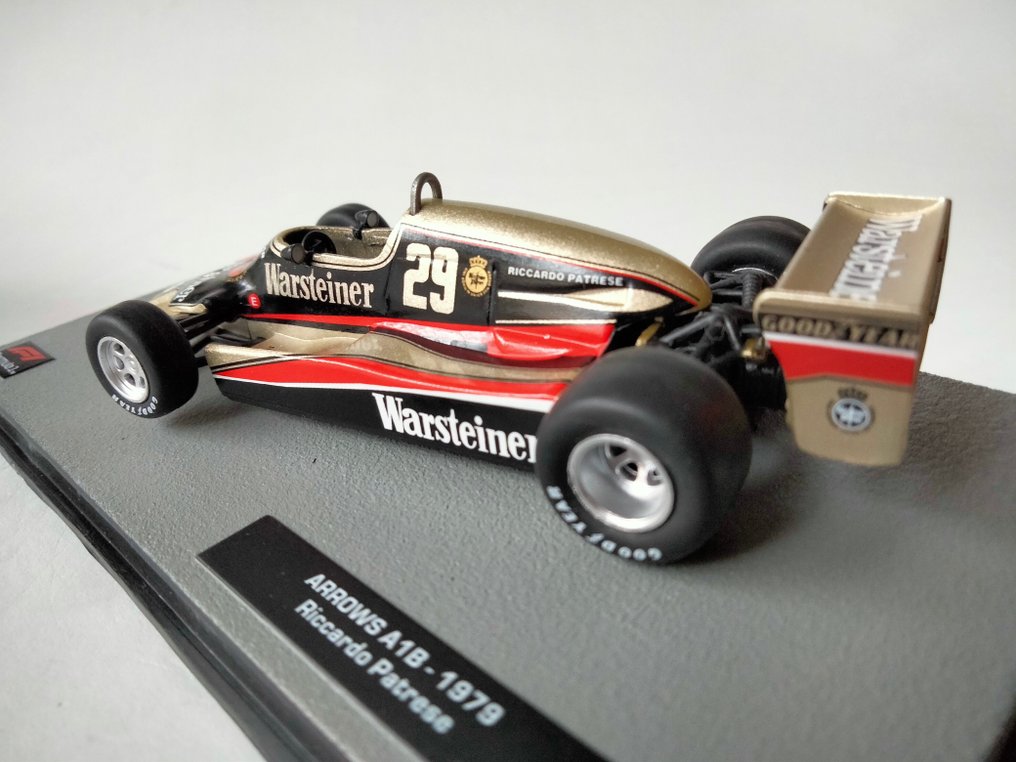 IXO, Formula 1 Legends 1:43 - 2 - Rennwagenmodell - Arrows-Ford A1B #11 Riccardo Patrese (1979 ...