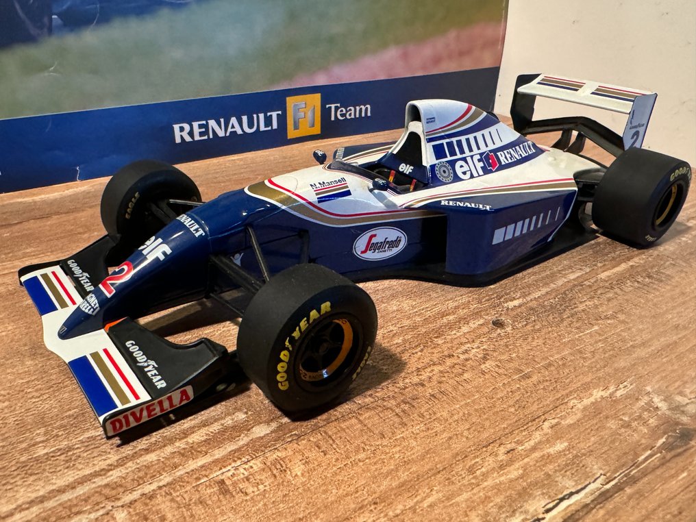Paul's Model Art 1:18 - 1 - Model raceauto - Rothmans Williams Renault ...