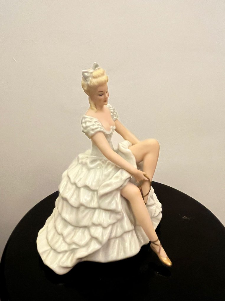 Wallendorf - Figurines (2) - Porcelain - Catawiki