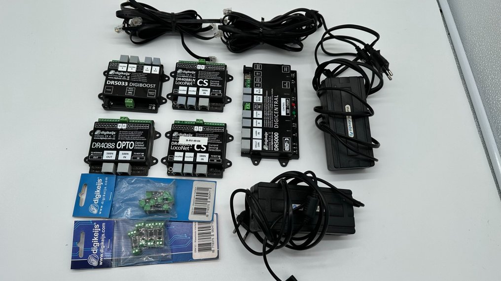 Digikeijs H0 - DR5000/DR5033/DR4088LN/DR4088OPTO - - Catawiki