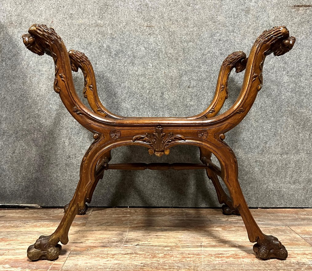 Curule seat - Renaissance Style - Walnut - 19th century - Catawiki