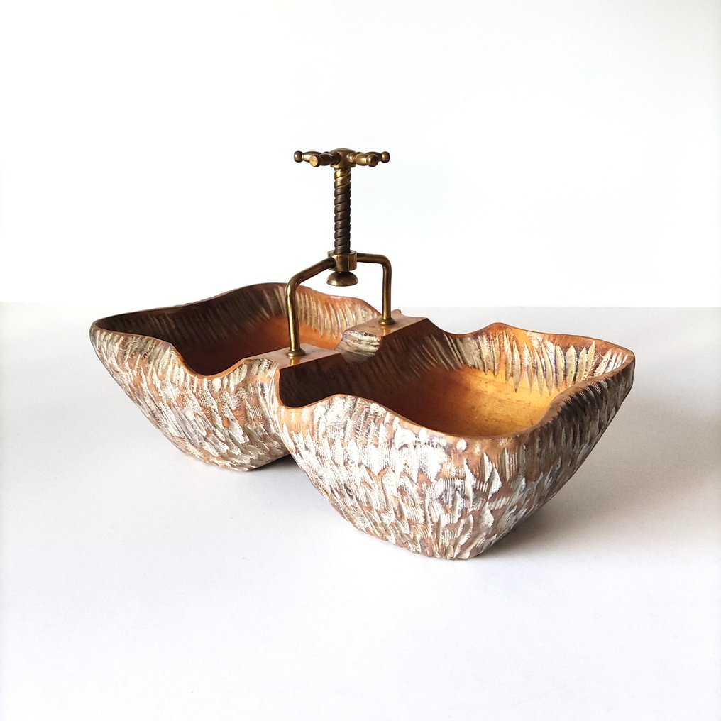 Macabo - rolling shutter nutcracker - Catawiki