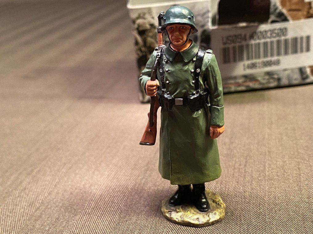 King & Country - WW2 - WS094 - Figure Standing German Guard - Catawiki