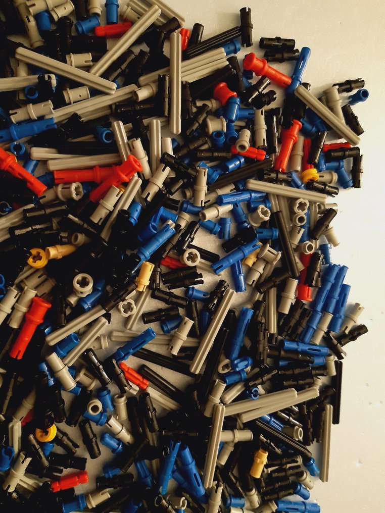 LEGO - Lego Technic pins, bars and bushings - 2000-present - Catawiki