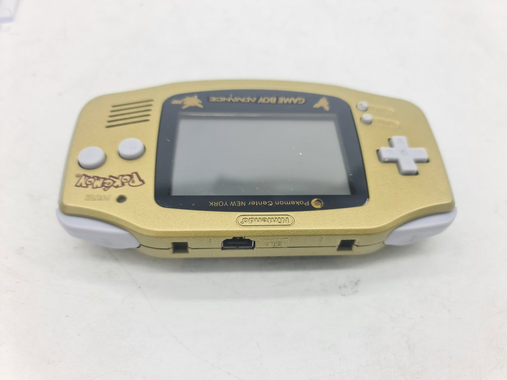 Nintendo Gameboy Advance GBA Gold with POKEMON CENTER NEW YORK (new ...