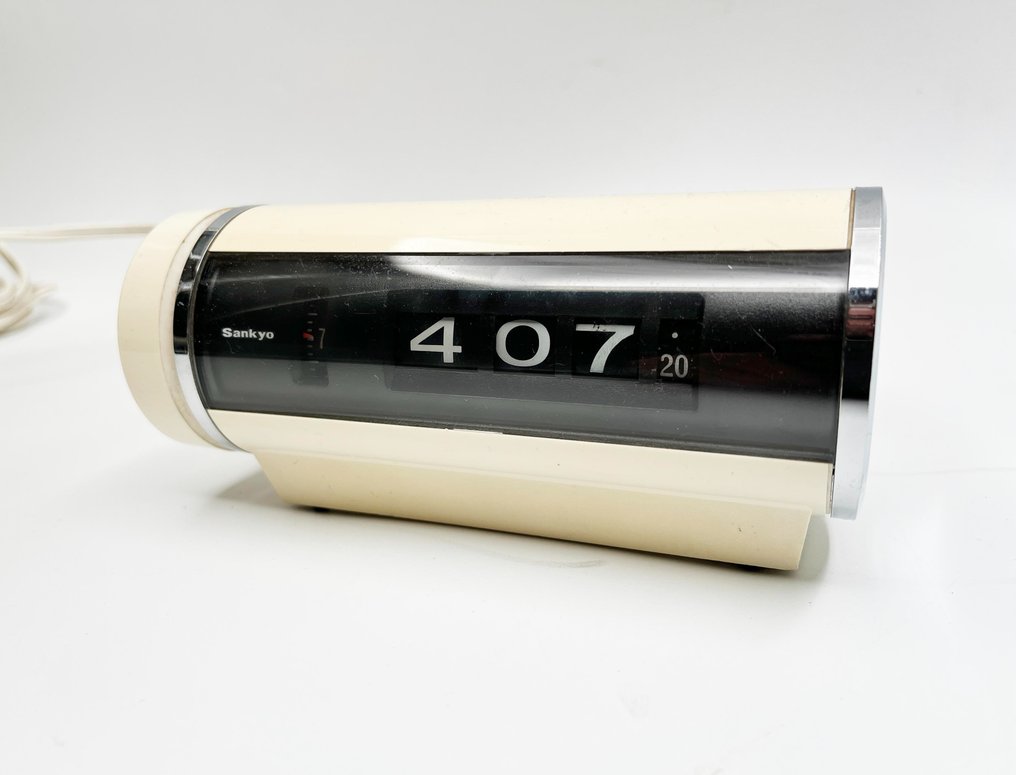 Sankyo - flip alarm clock - 401C - Catawiki