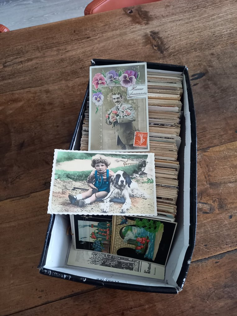 Fantasy Nostalgia Glamor Box Full of Postcards - Postcards - Catawiki