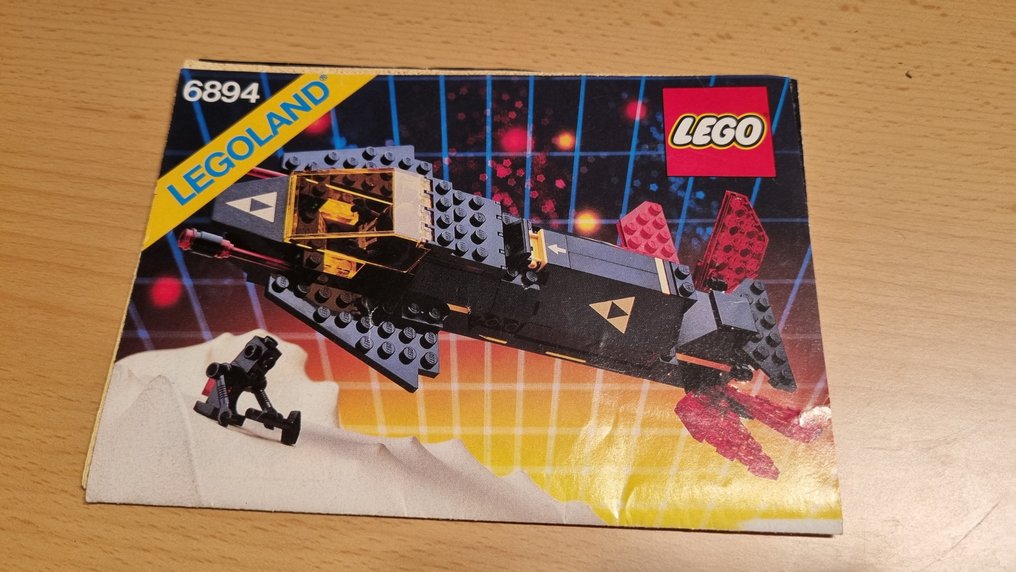 LEGO - Blacktron - 6894 + 6941 - Spaceship Battrax & - Catawiki