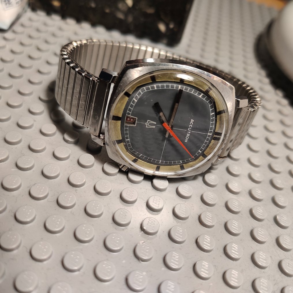 Bulova - Accutron Date 218 Tuning Fork Stimmgabeluhr - Men - Catawiki Bulova - Accutron Date 218 Tuning Fork Stimmgabeluhr - Men - Catawiki