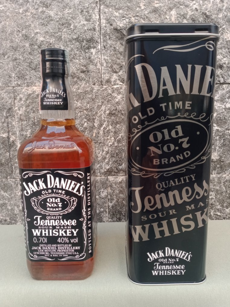 Jack Daniel's Old No 7 - tin gift box - b. 2000s - 70cl - Catawiki