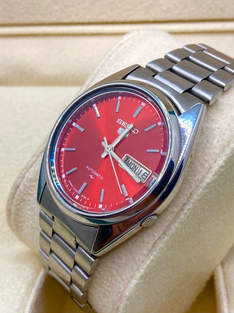 Seiko - 5 Automatic Red Dial - 7009-876A - Men - 1970-1979 - Catawiki