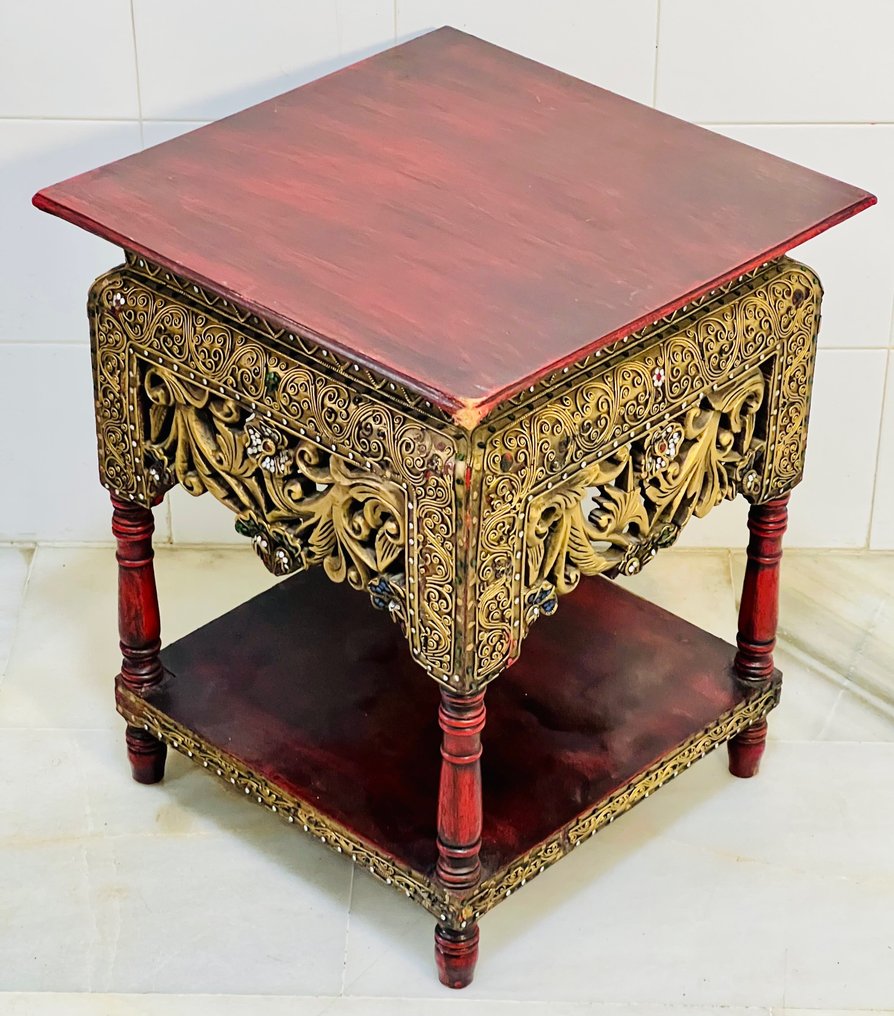 Modernist Relief Table - Catawiki