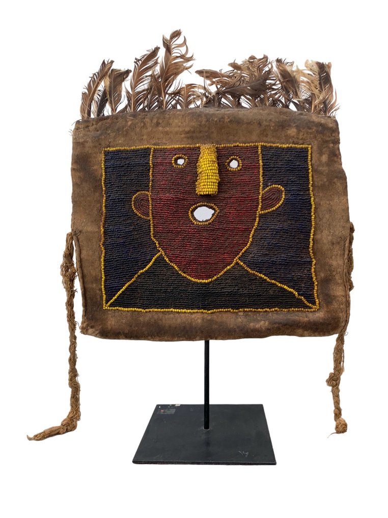 Tribal mask - Beaded mask. TABWA ethnicity. Democratic - Catawiki