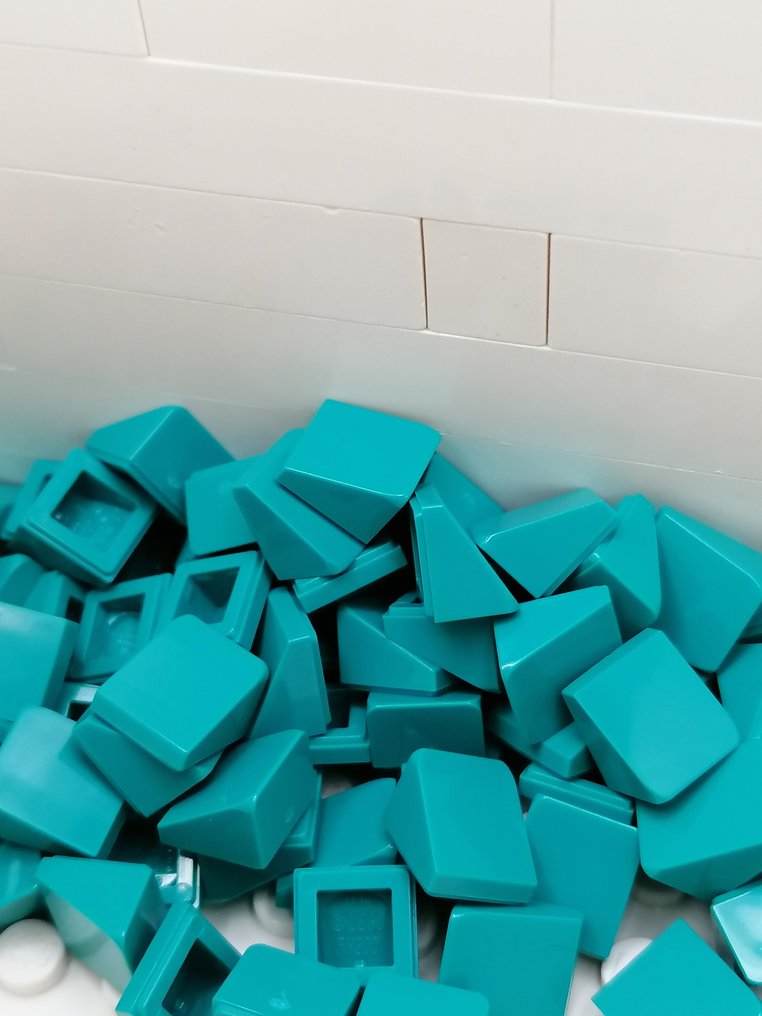 LEGO LEGO 100X NEW Dark Turquoise Slope 30 1 X 1 X 2 3 Catawiki lego-lego-100x-new-dark-turquoise-slope-30-1-x-1-x-2-3-catawiki