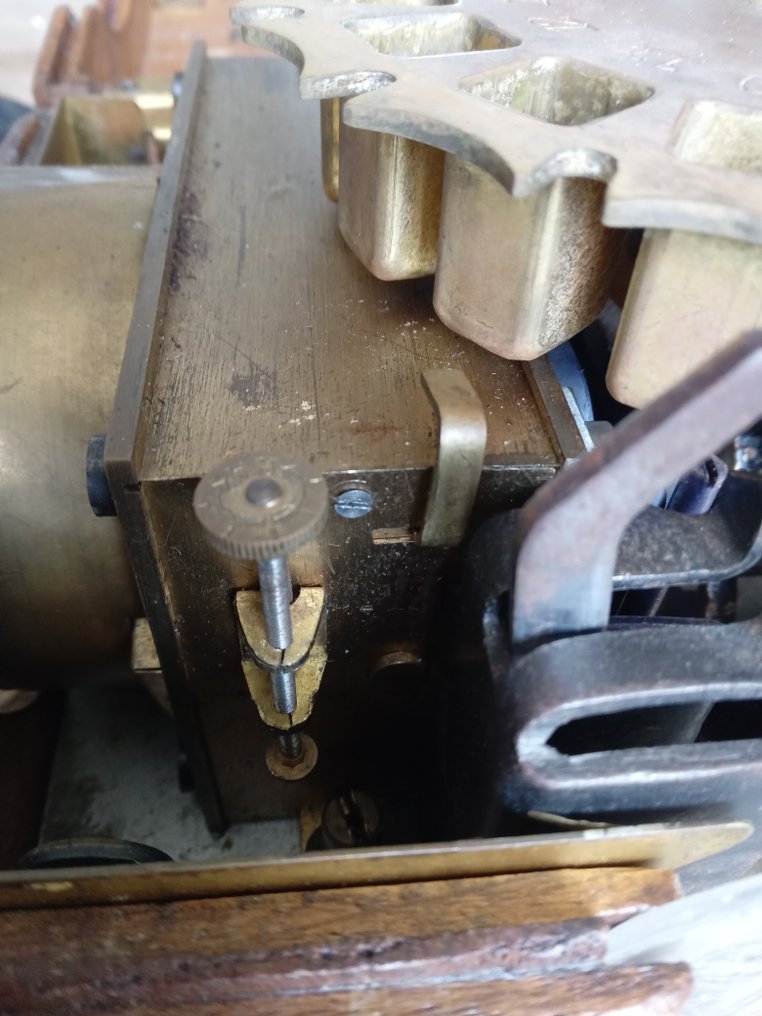 antique Benzing patent pigeon clock - Copper - Catawiki