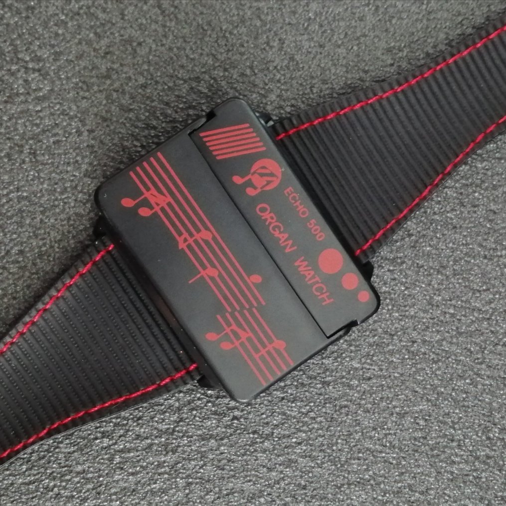 Echo 500 - ORGAN WATCH • Electronic Wristwatch PIANO KEYS - Catawiki
