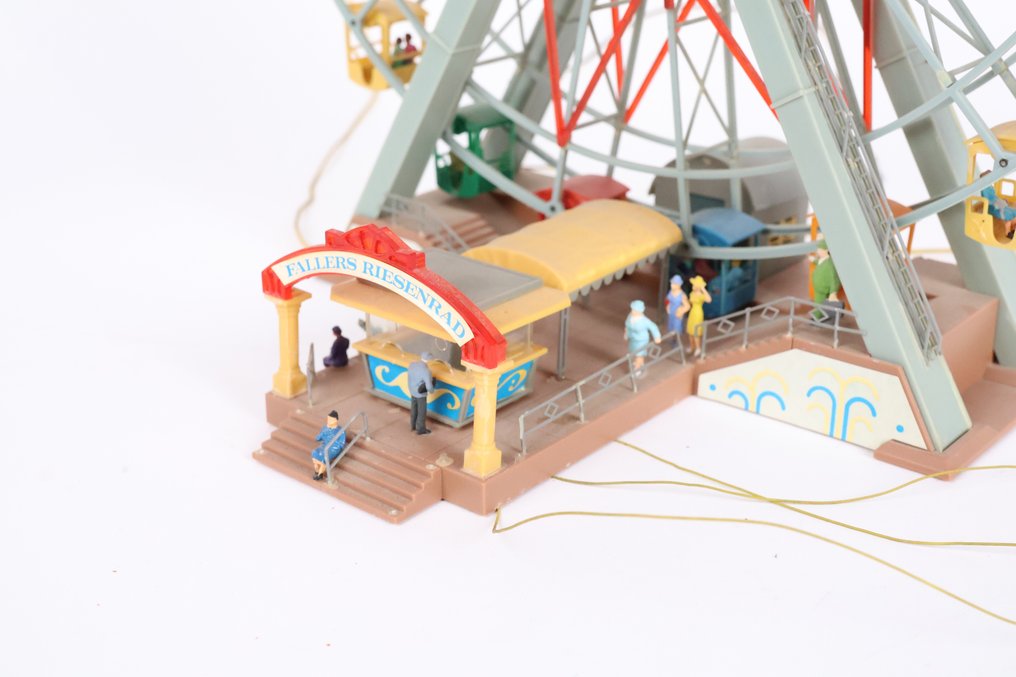 Faller H0 - Scenery - Ferris wheel and coffee cups carousel - Catawiki