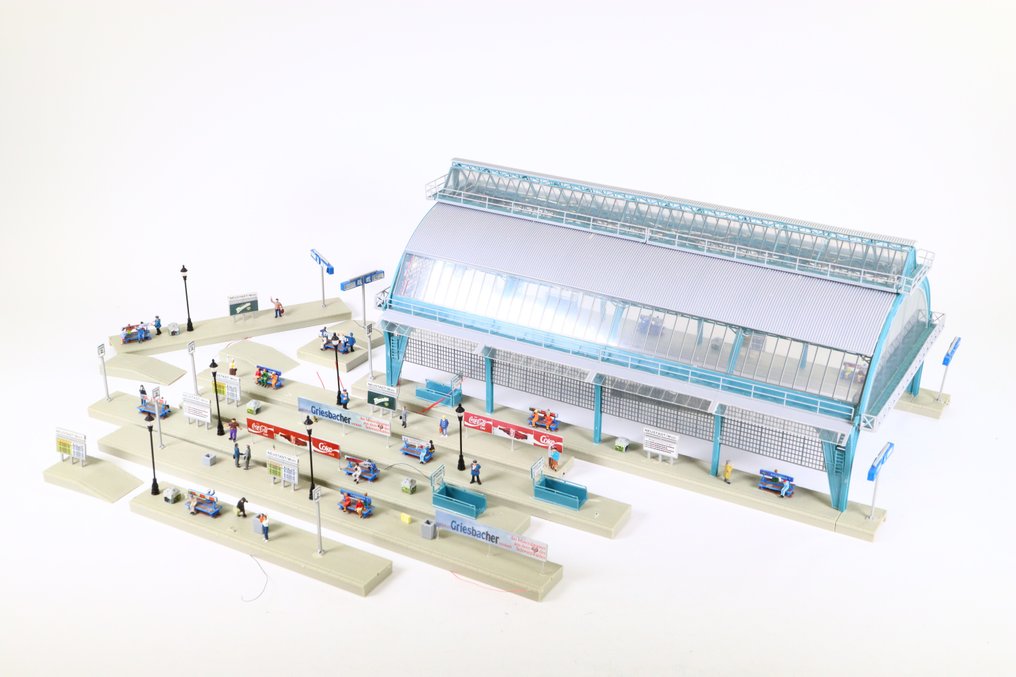 Faller H0 - 120199 - Scenery - Large platform roof with LED - Catawiki