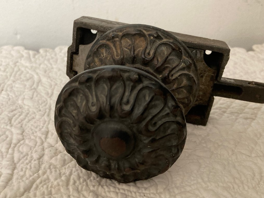 vecchia serratura - Ferro (ghisa/battuto) - XIX secolo - Catawiki