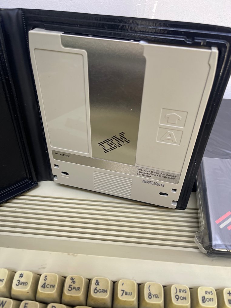 1 Commodore 64 Console With Games 3 Catawiki