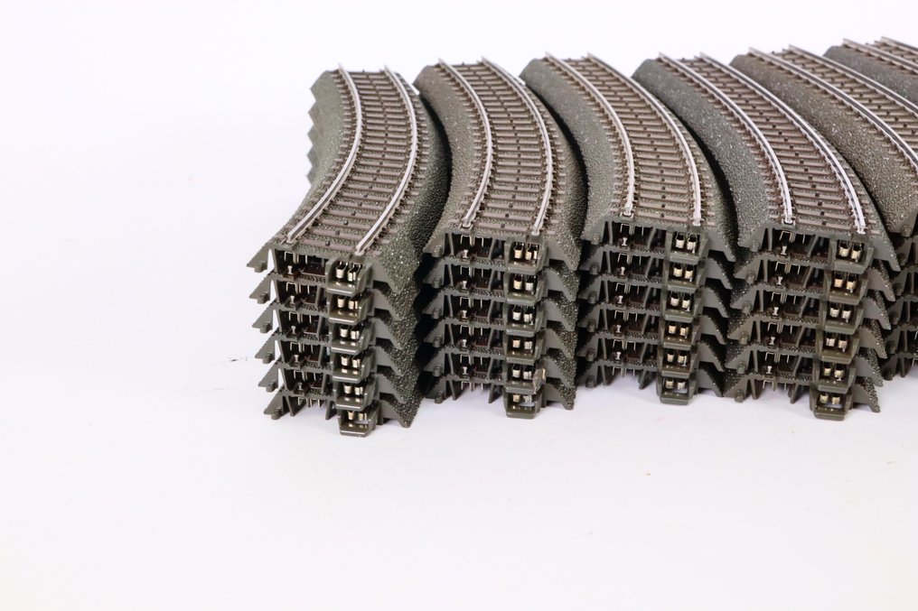 Märklin H0 - 24130 - Model train tracks (50) - 50-piece package with C ...
