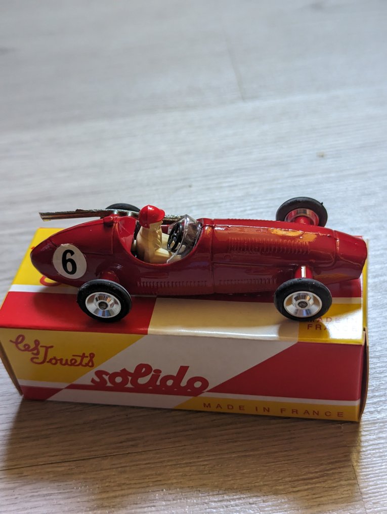 Solido - 1:43 - Maserati 250, Porsche Spyder, Peugeot 203 - Catawiki