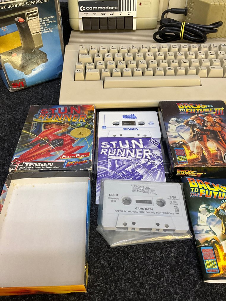 1 Commodore 64 Console With Games 2 In Original Box Catawiki