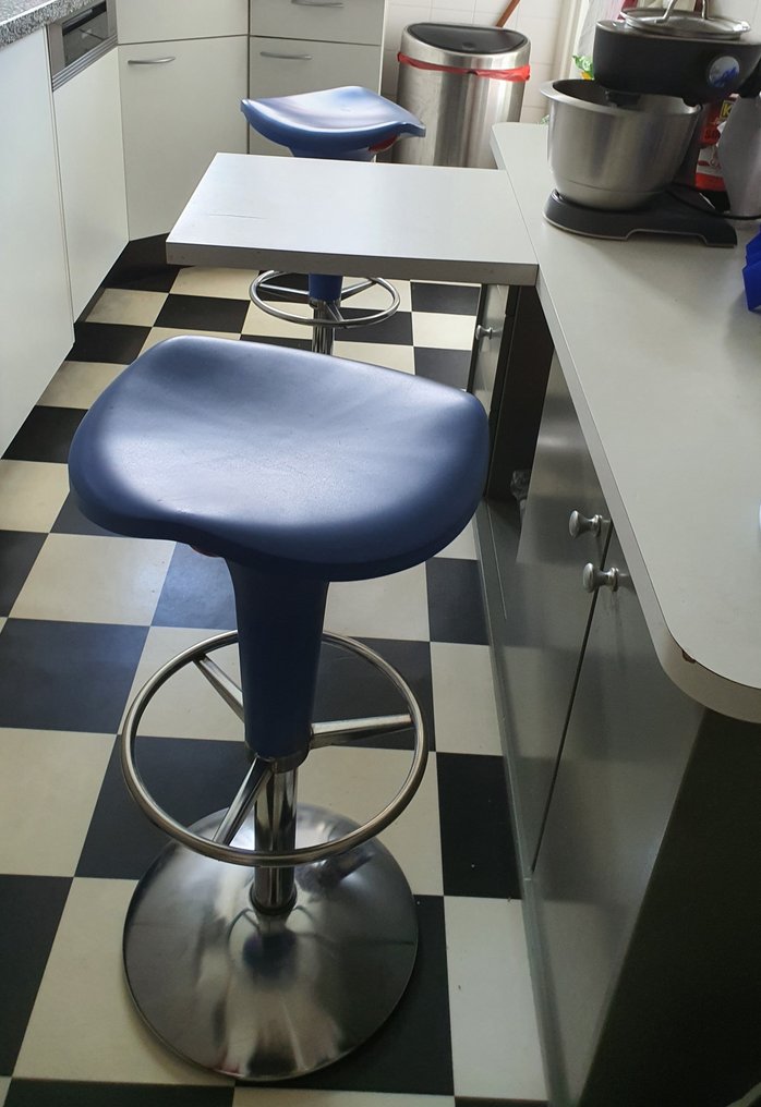 Raul Barbieri - Rexite - Stool (2) - Zanzibar - Catawiki