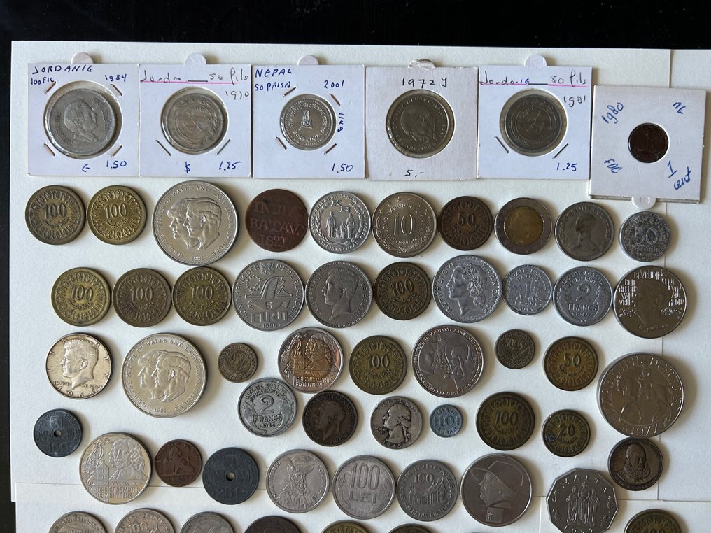 World. Lot of 100+ world coins and tokens - Catawiki