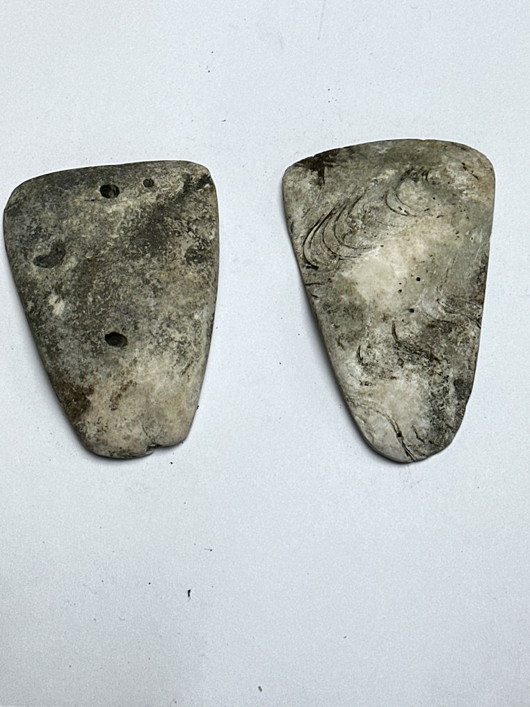 set of two 19 th century axe blades made of shell - - Catawiki