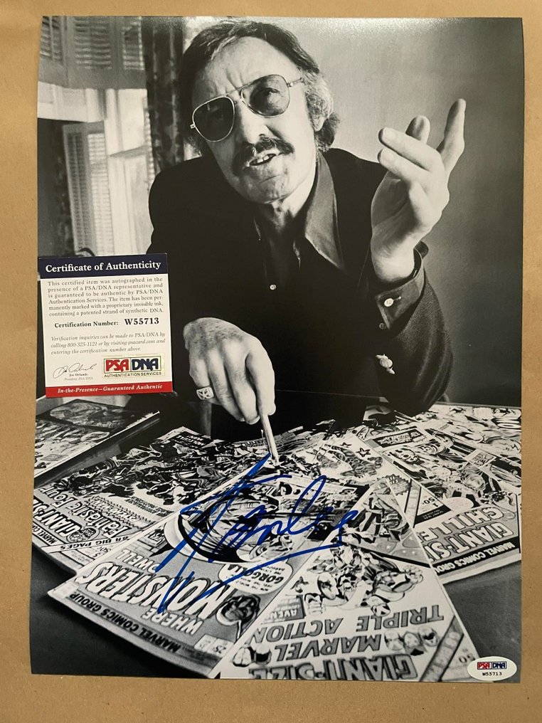 Stan Lee (Animation & Marvel Legend) - Signed with PSA DNA Certificate ...