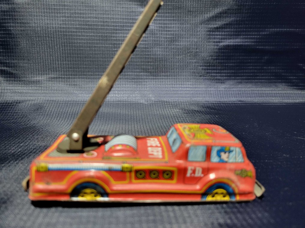 diverse - Coche de hojalata a cuerda Camiones de bomberos - 1960-1969 - Japón - Catawiki