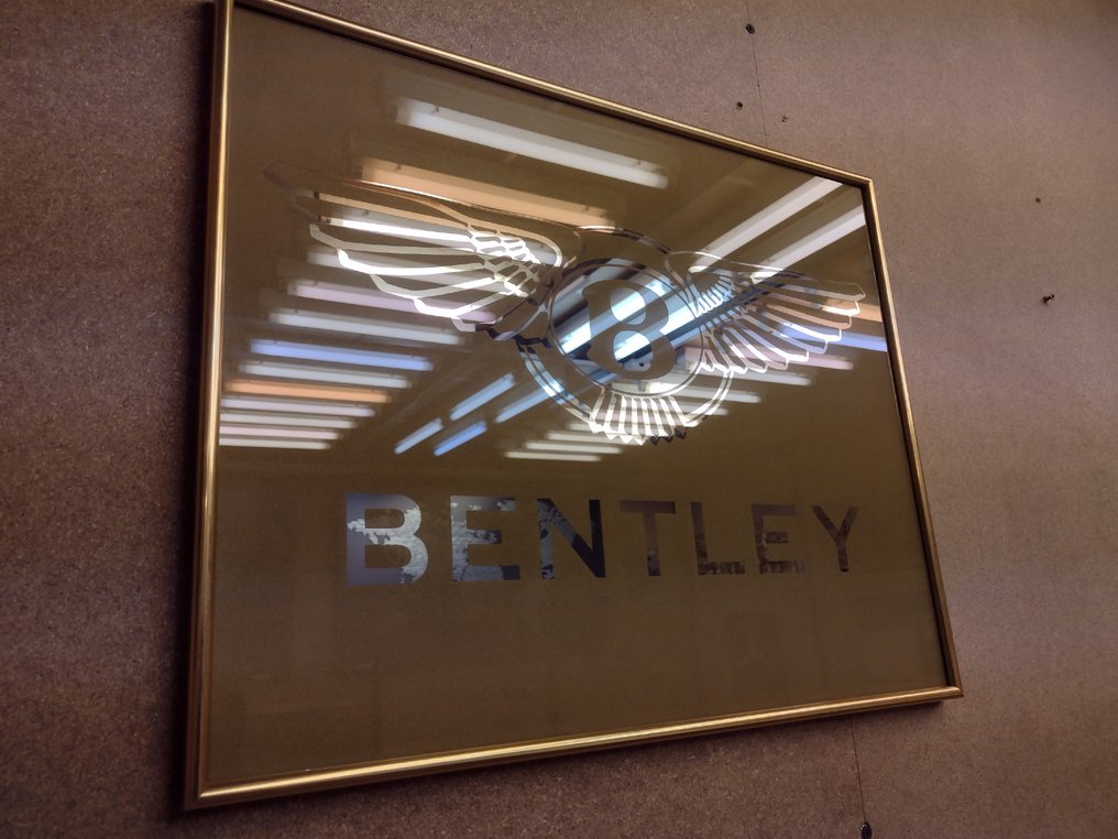Artwork - Bentley - Bentley mirror style, gol edition. - 2024 - Catawiki