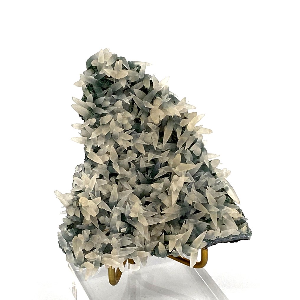 Bellissimo pezzo di calcite Irai con quarzo Cristalli su matrice - Altezza: 8 cm - Larghezza: 7 ...