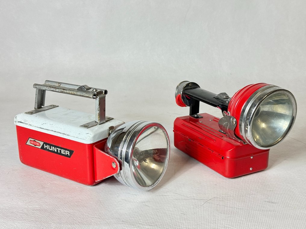Ray-O-Vac Hunter - Lantern (2) - Metal - Catawiki Ray-O-Vac Hunter - Lantern (2) - Metal - Catawiki
