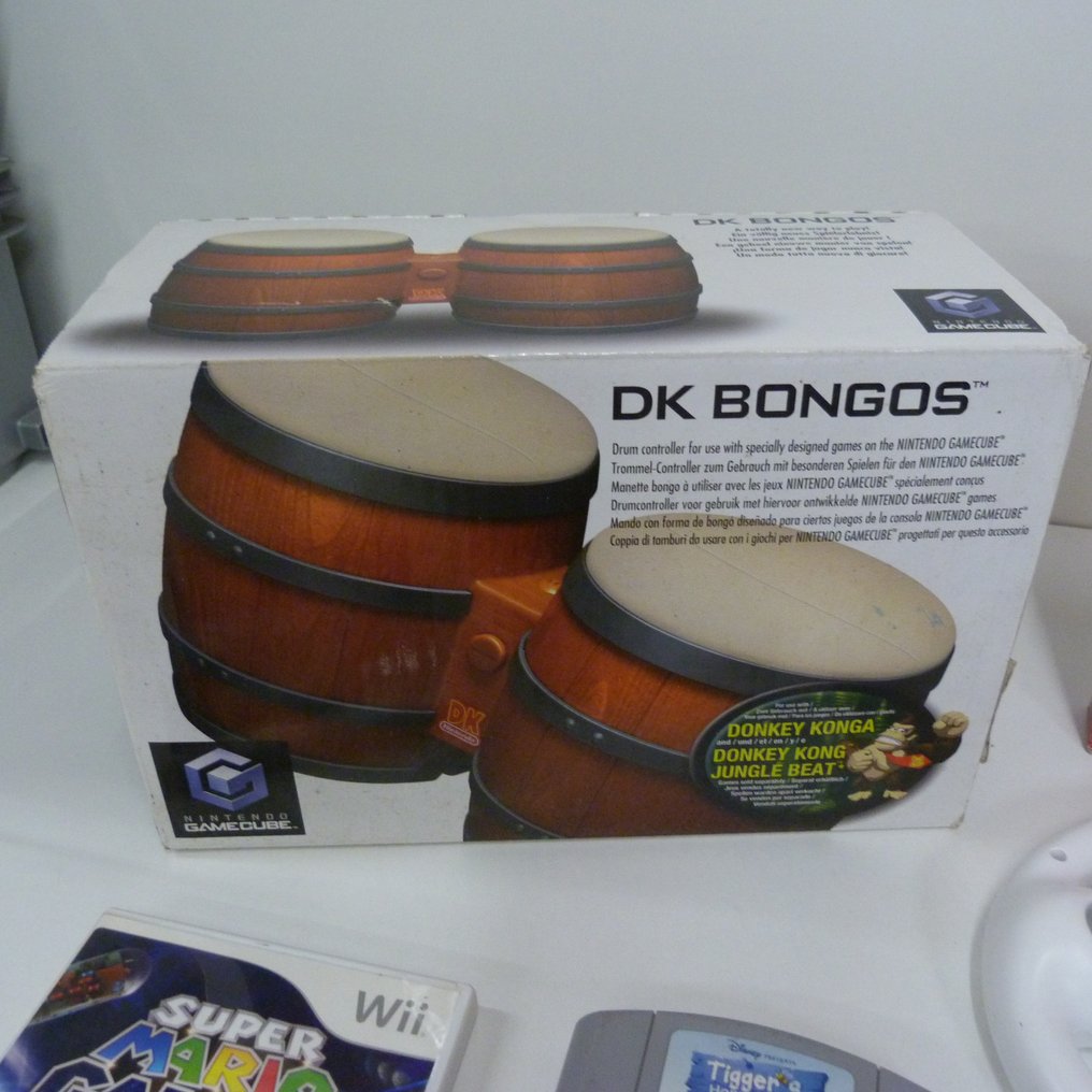 Nintendo - Lot of Nintendo Items - Lot of Nintendo Items - Video game ...