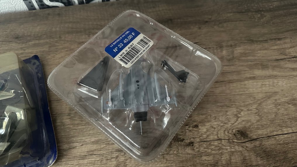 KLM, La Bataille du Ciel - Speelgoed vliegtuig KLM / N33 / N38 - China - Catawiki