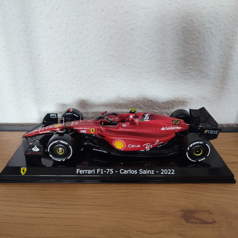Centauria 1:24 - 1 - Model car - Ferrari SF75 - 2022 - Carlos Sainz ...