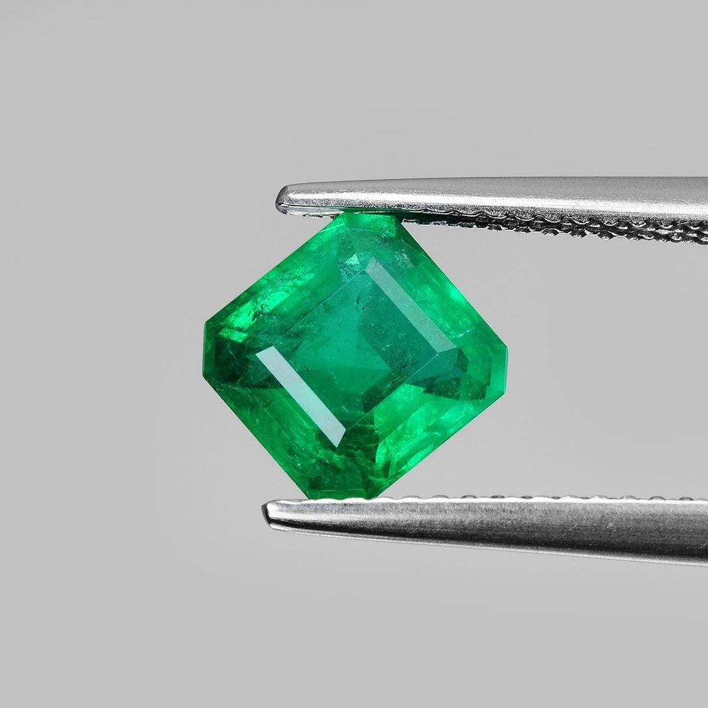 1 pcs [Keine Reserve] – (GIA-zertifiziert) – Grün Smaragd - 1.86 ct ...