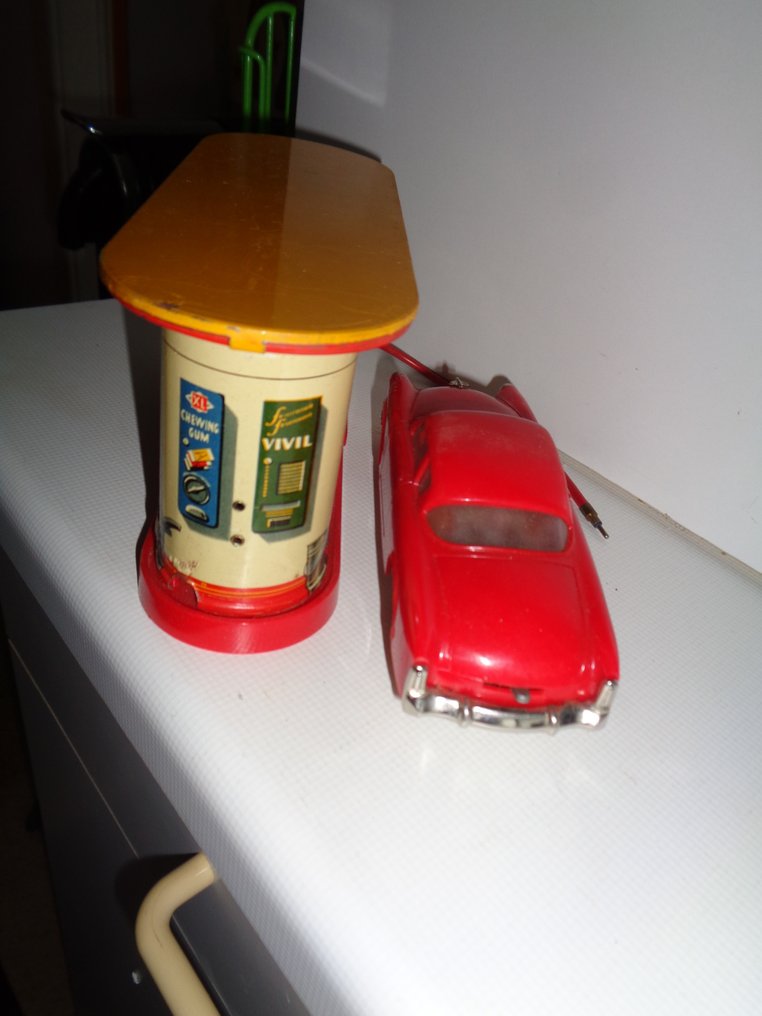 Distler - Wind-up tin toy electromatic SHELL strom tankstelle mit auto ...