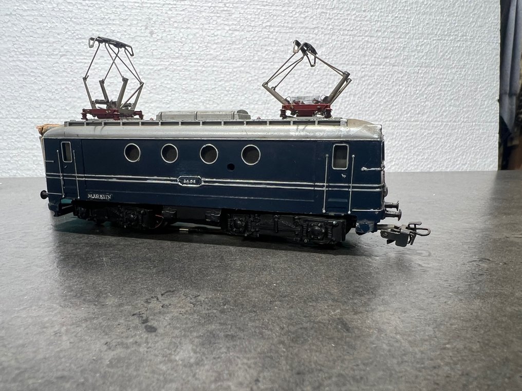 Märklin H0 - 3013 - Elektrische locomotief (1) - Serie 1101 - NS - Catawiki